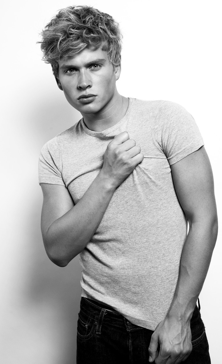 Owen Bull by HARKNESS Photography | Homotography