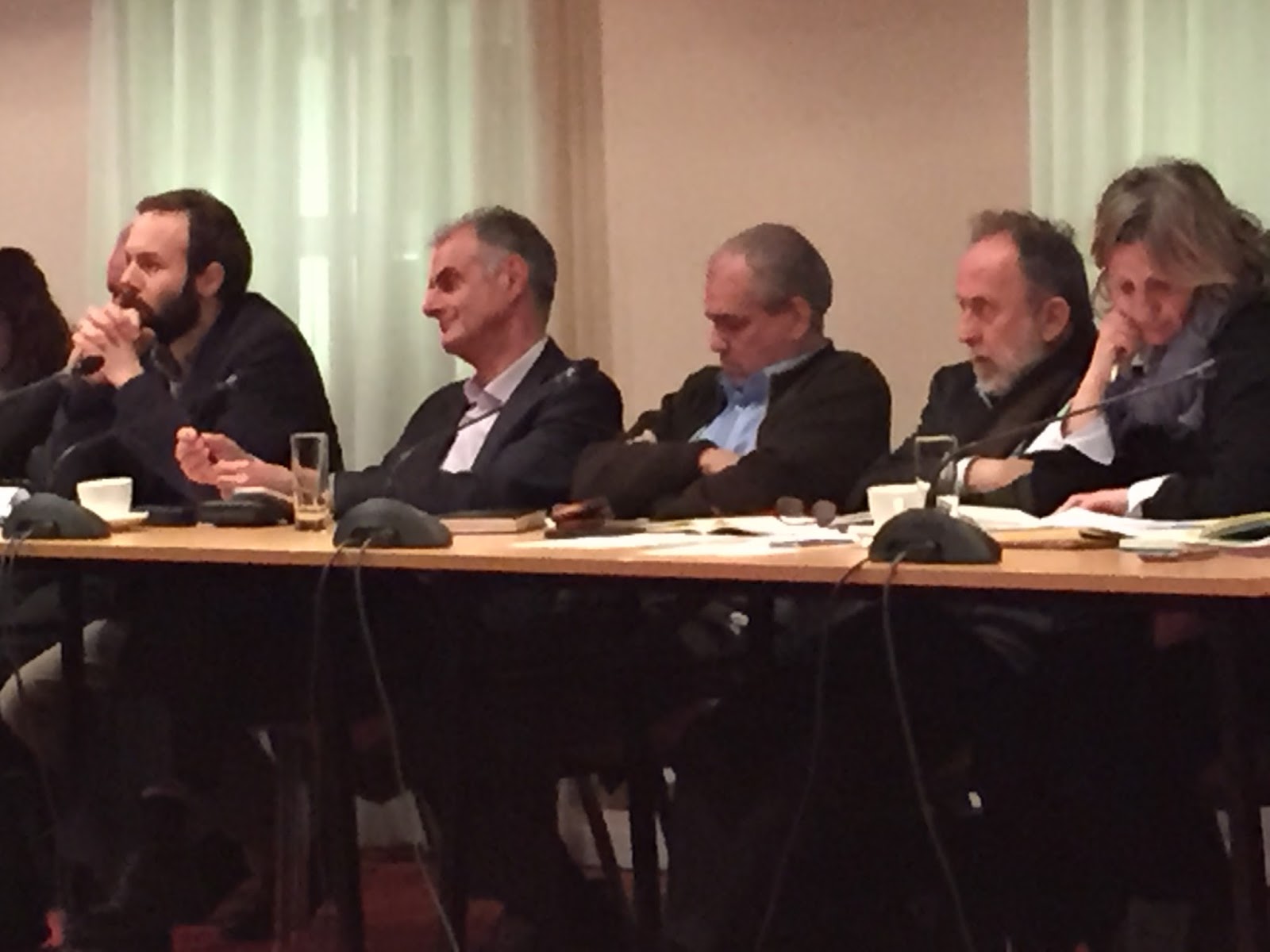 ORTHOLOGIKA: ΠΥΡ ΟΜΑΔΟΝ ΚΑΤΑ ΤΑΤΟΥΛΗ ΑΠΟ ΤΟΥΣ ΔΗΜΑΡΧΟΥΣ ΤΗΣ ΠΕΡΙΦΕΡΕΙΑΣ ...
