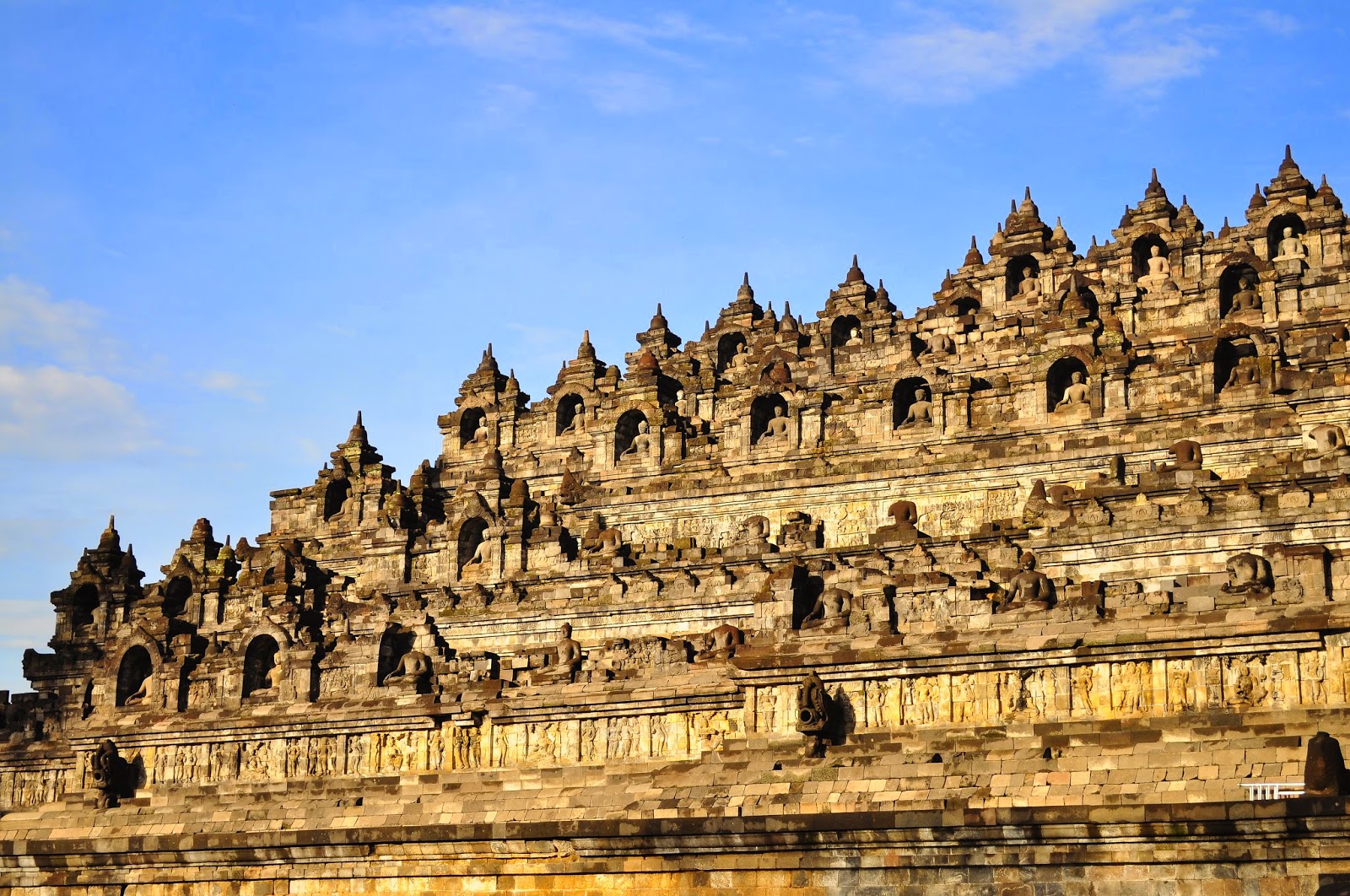 Baker Gypsy: A Jaunt Amongst Ancient Behemoths