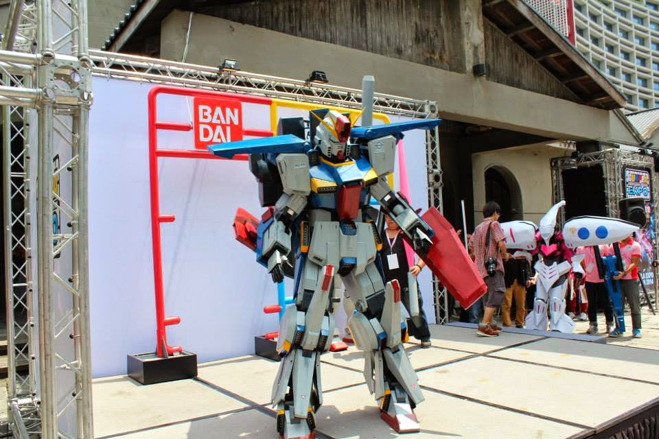 GUNDAM GUY: Gundam Cosplay: ZZ Gundam Vs. Qubeley @ Gunpla Expo (Taiwan ...