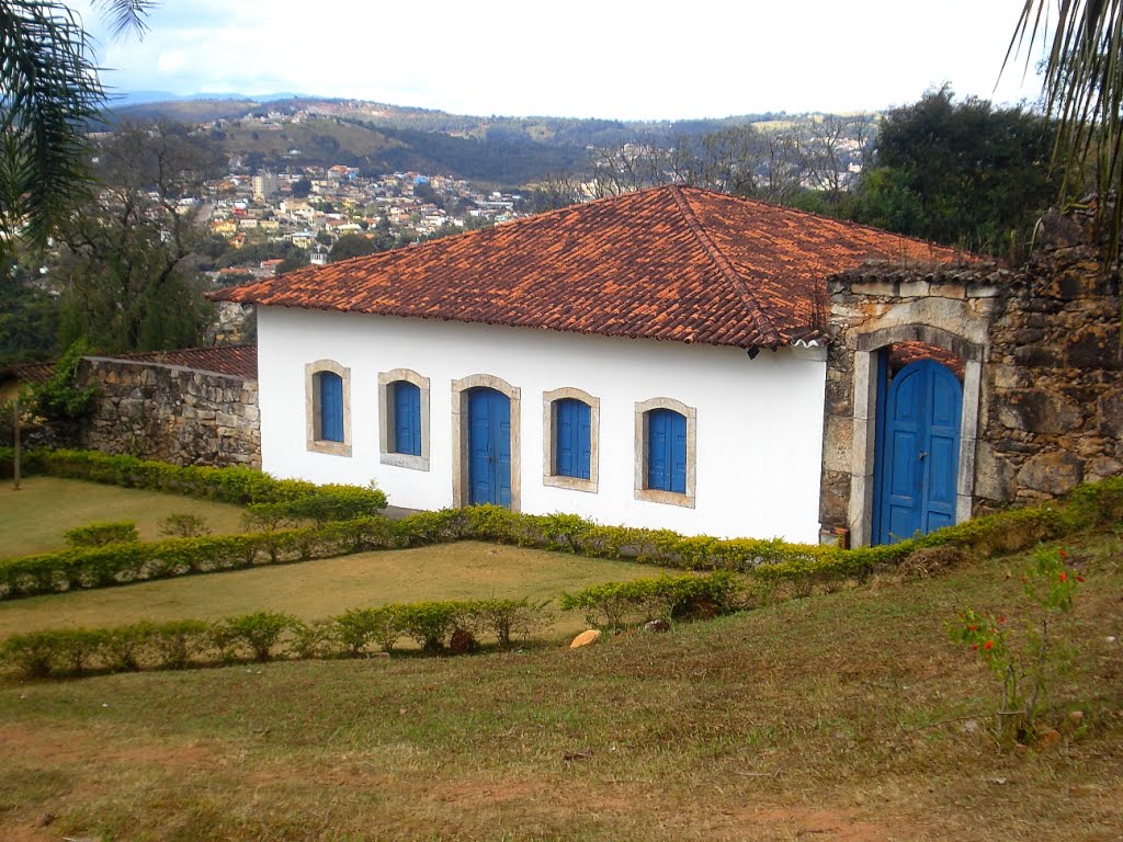 TURISTANDO PELO MUNDO: ITABIRITO - ENTRE A HISTÓRIA E A MODERNIDADE