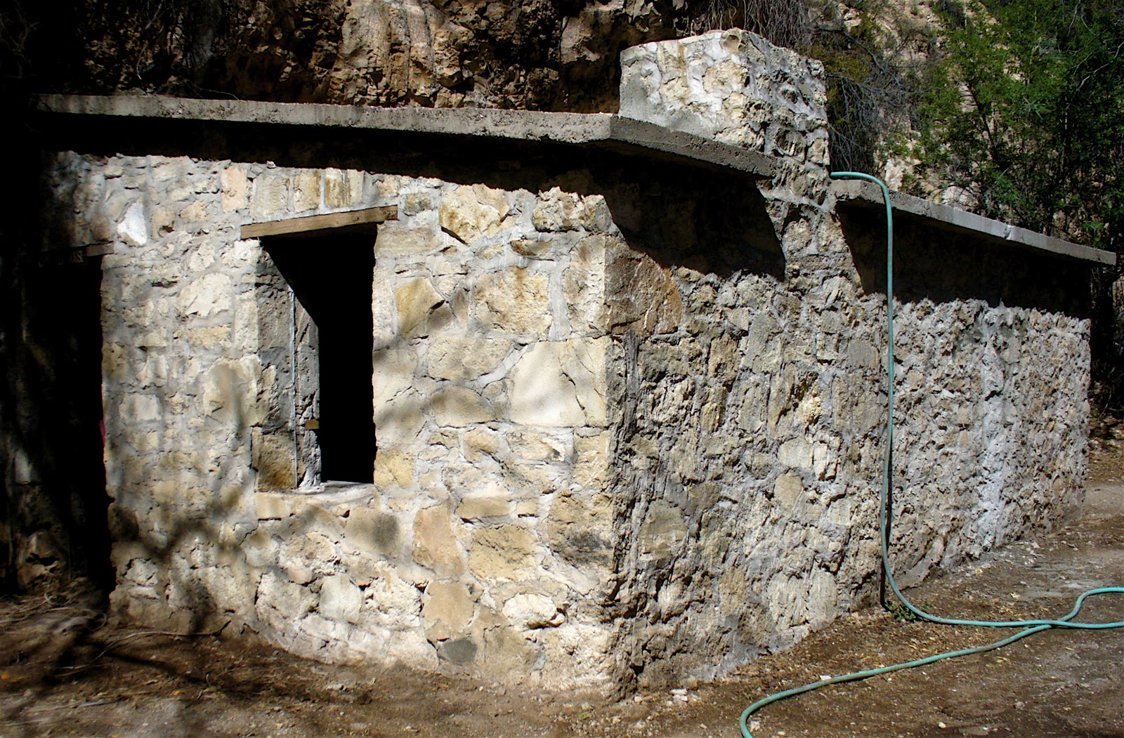 Alt. Build Blog: Stone Homesteaders Cabin