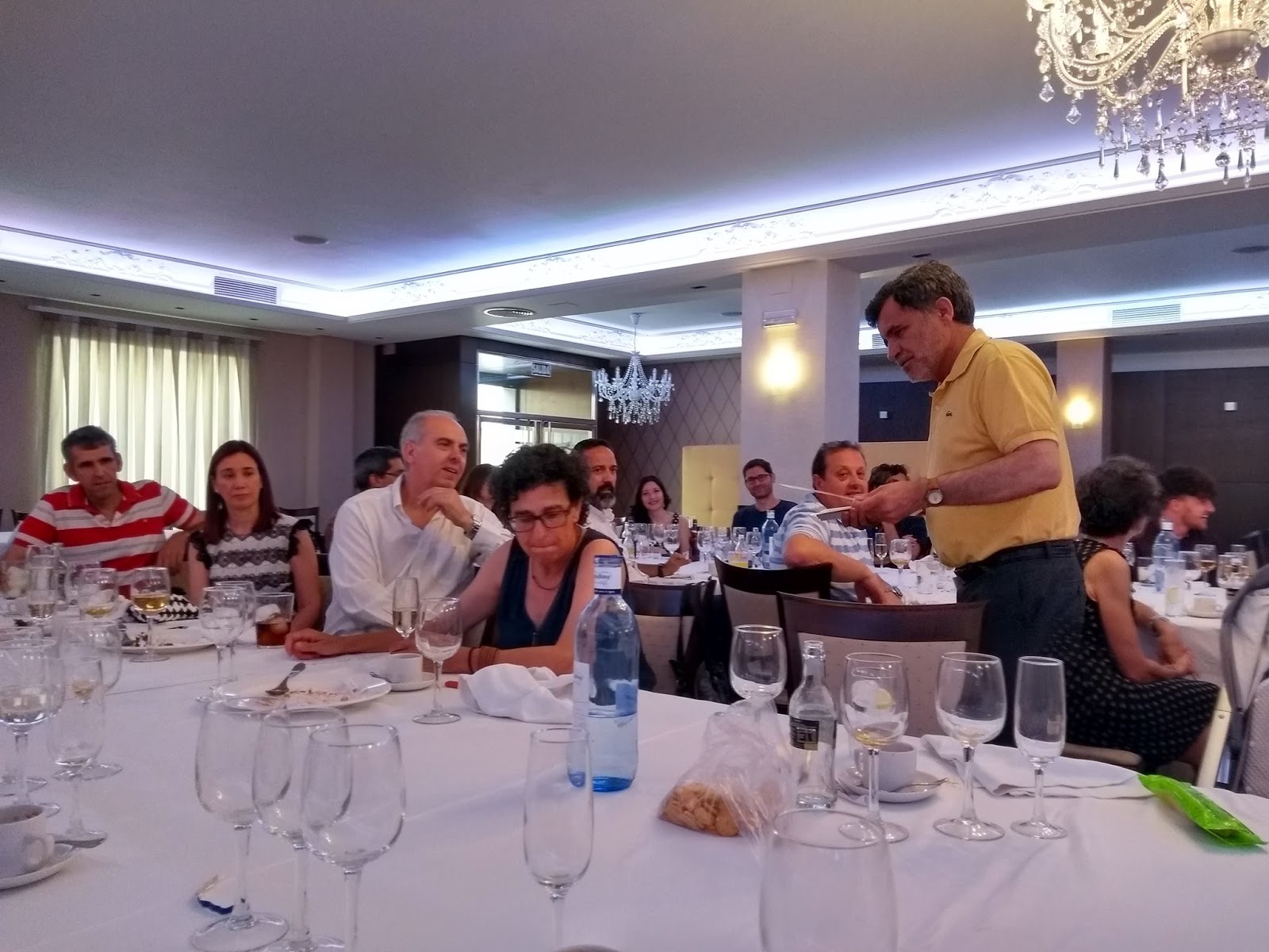 EL CALERITO DIGITAL: HOMENAJE A DON RAFAEL CUEVAS