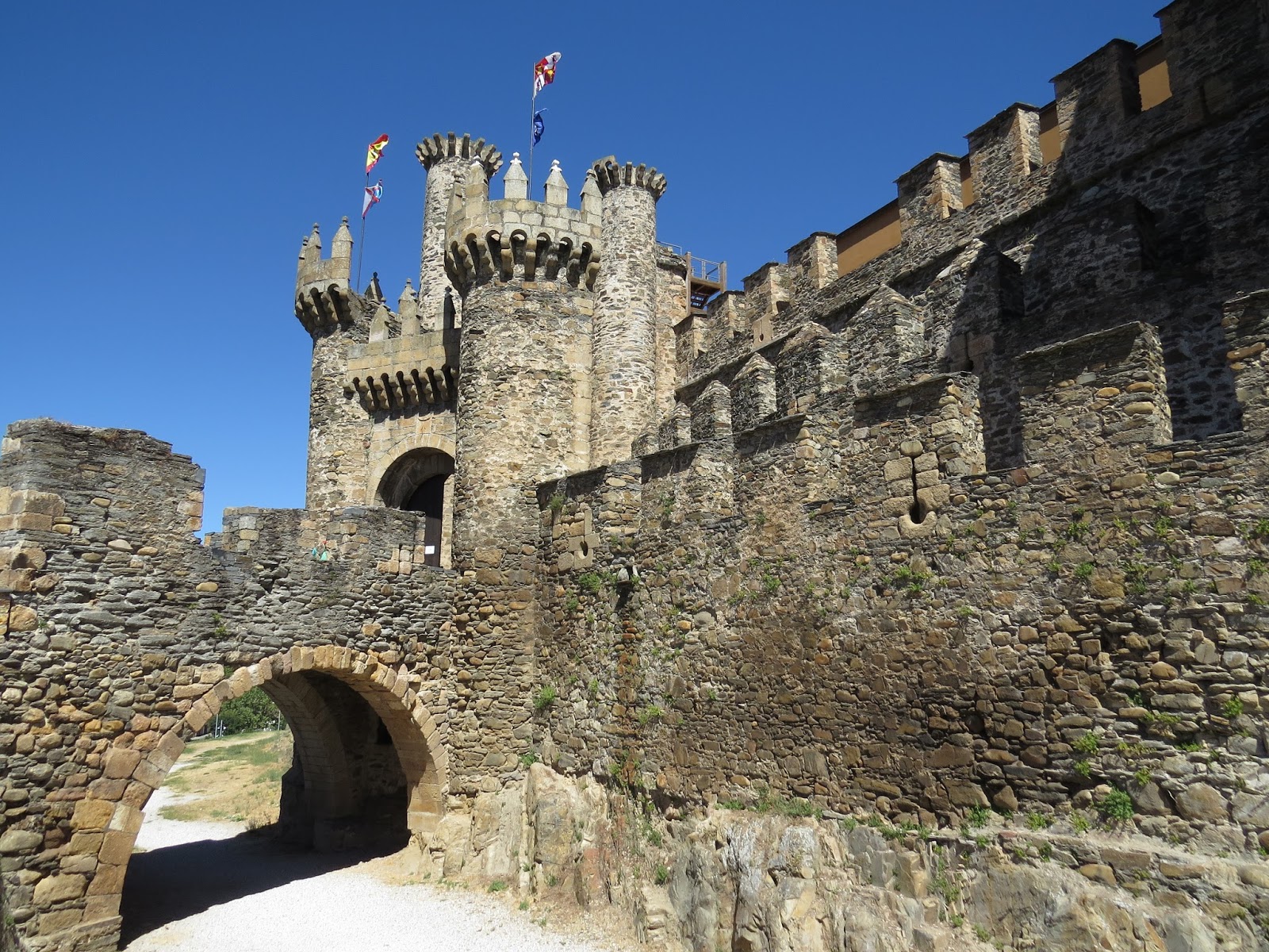 Portal AuToCaRaVaNiStA: PONFERRADA - LEON - ESPANHA