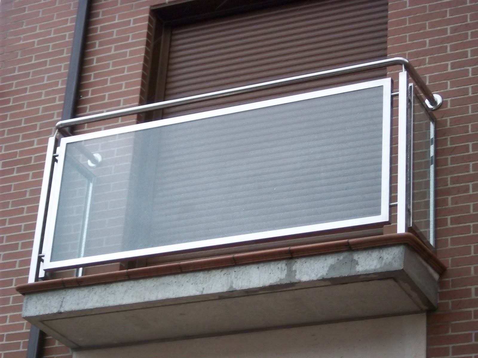 NORBEL CARPINTERIA METÄLICA Y ACERO INOXIDABLE: BALCONES ACERO INOX