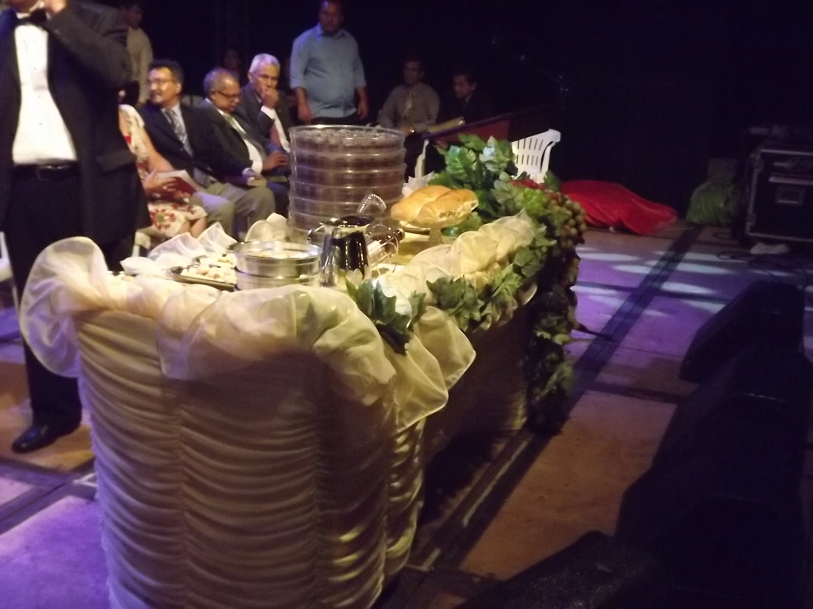 Mesa De Santa Ceia Decorada Evangelica