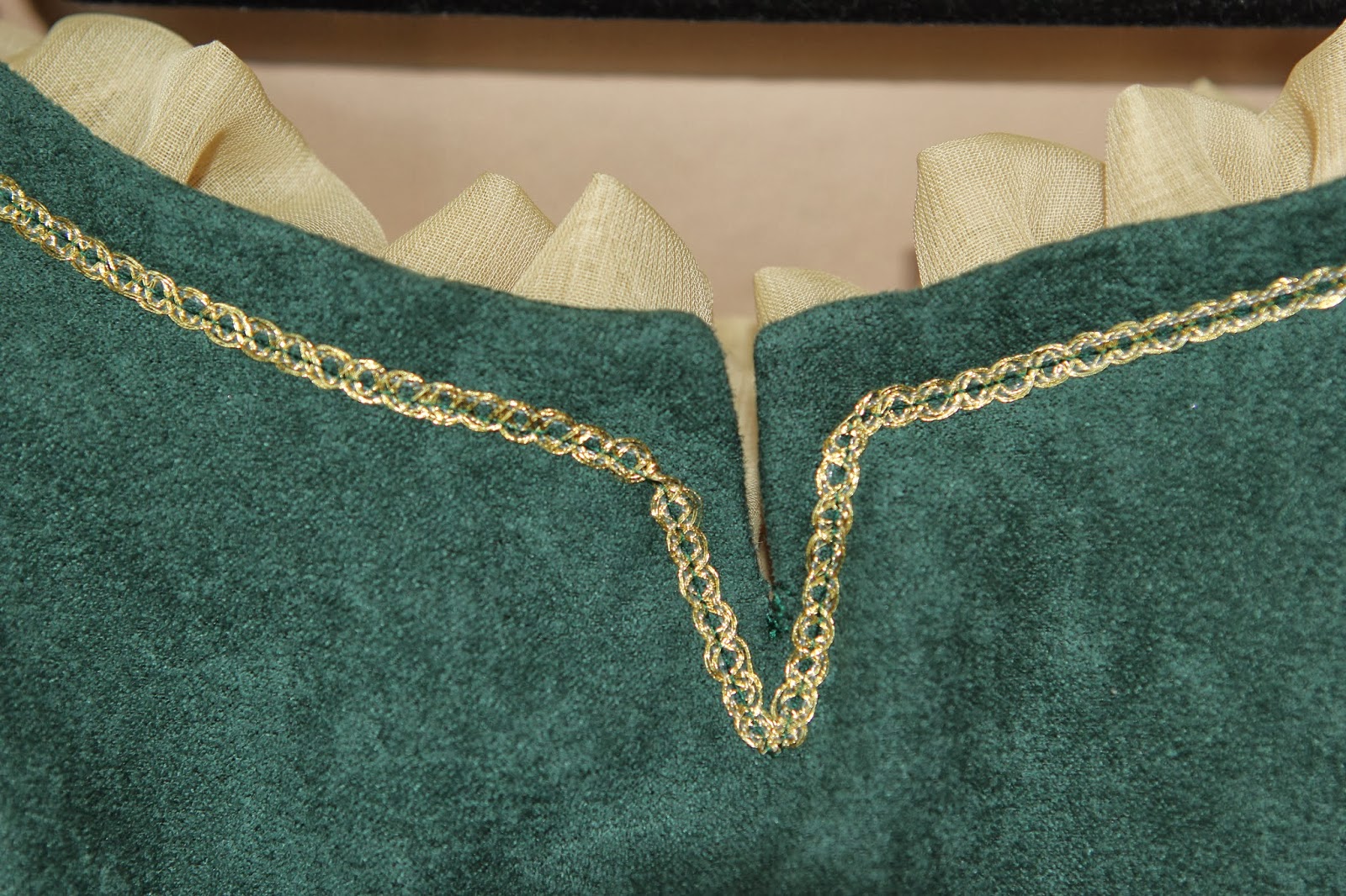 Stitching It Up: Merida Brave Costume Tutorial