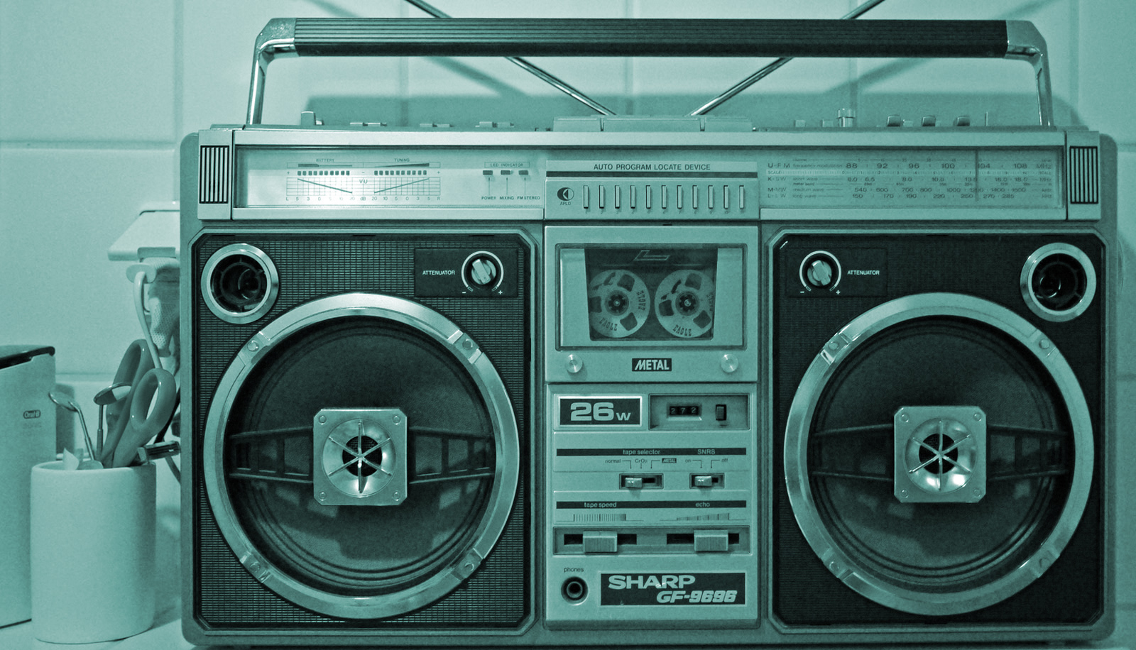 Pack Rat: Sharp GF-9696 – mein Badradio!