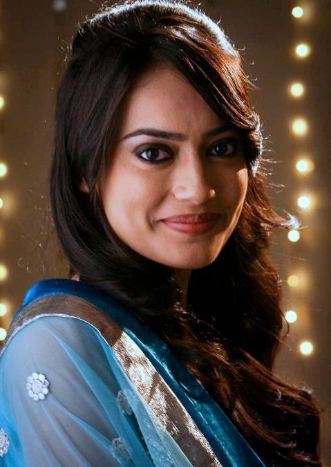 Zoya Happy With Pakistani Fans ~ Gagsun | Just For Your Entertainment