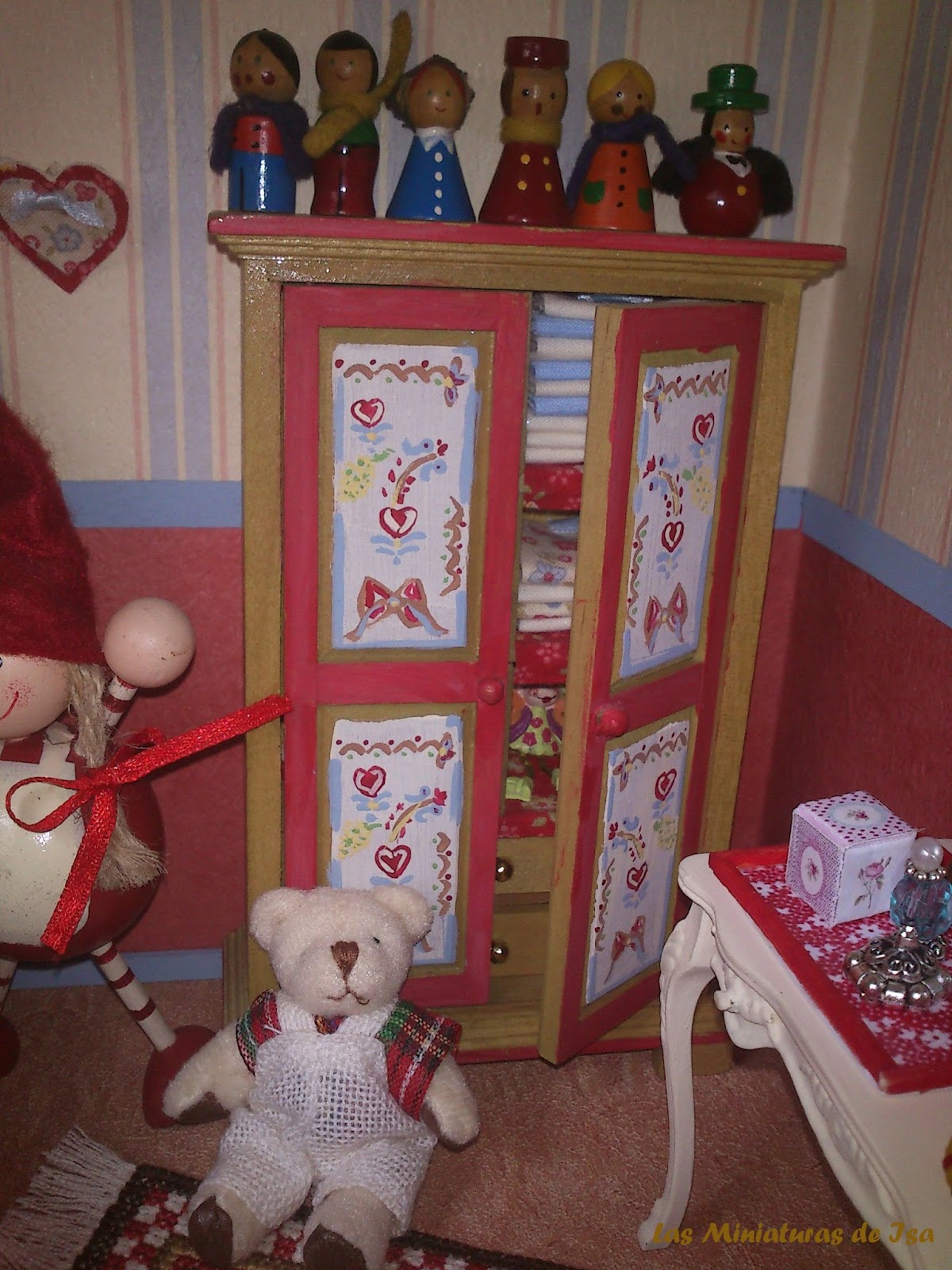 Las Miniaturas de Isa: LA HABITACIÓN DE ÁNGELA