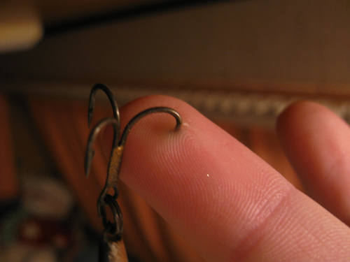 Show me your Belly Button.......: How to......Remove a Fishhook from a ...