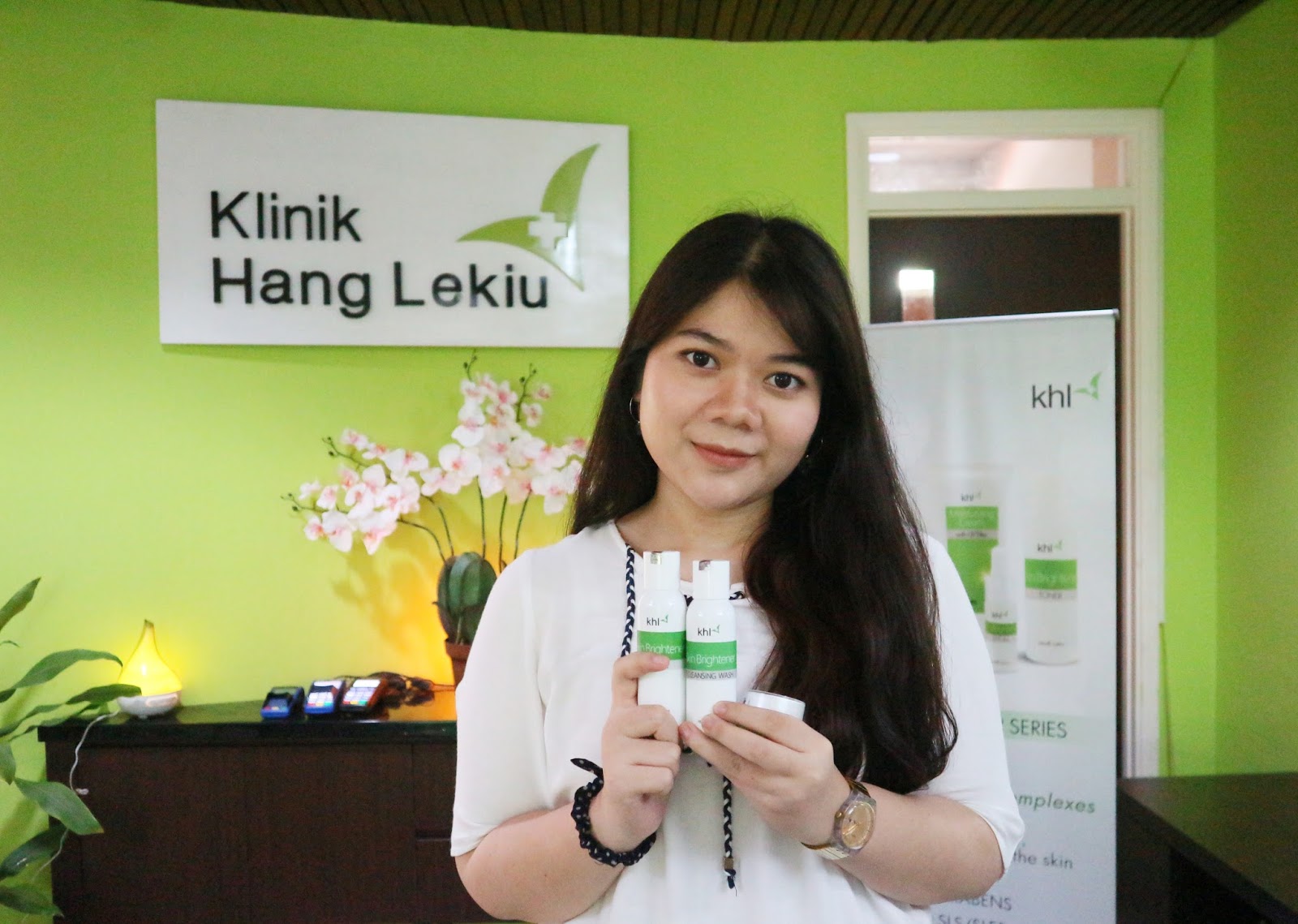 Pengalaman Lightening Facial + LED Mask di Klinik Hang Lekiu - Ell's ...