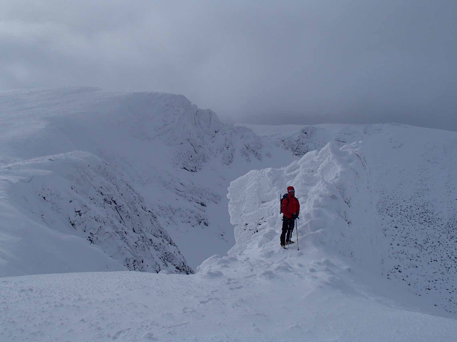 TARMACHAN MOUNTAINEERING: FIACAILL RIDGE, CAIRNGORMS