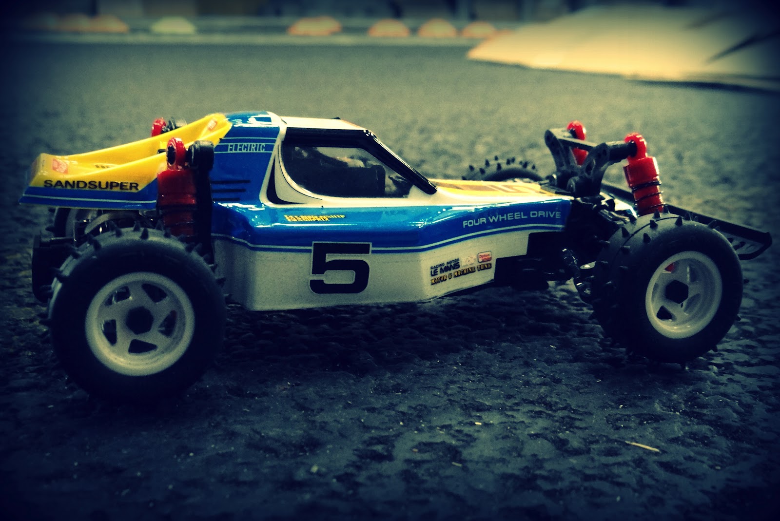 RC - Kyosho Inferno VE, Mini Z, Traxxas Ken Block et les autres ...