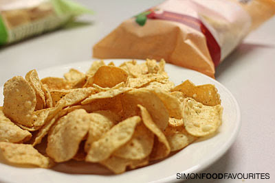 Simon Food Favourites: Taste Test: Piranha Chicca Chips (12 July 2011)