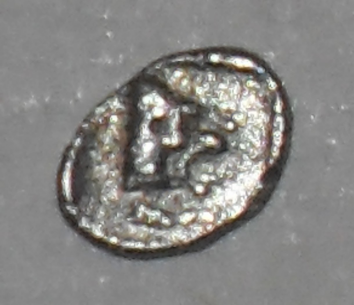 LAS PRIMERAS MONEDAS DE PLATA