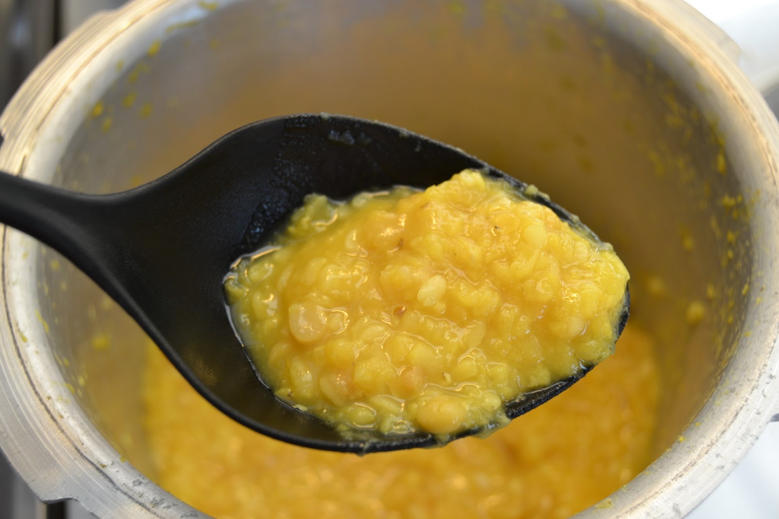 Mangojauhetta: Viiden linssin muhennos - Panchratan daal