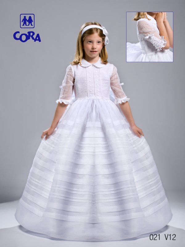 VILLA FÁBULA MODA INFANTIL: VESTIDOS Y TRAJES DE COMUNIÓN 2013