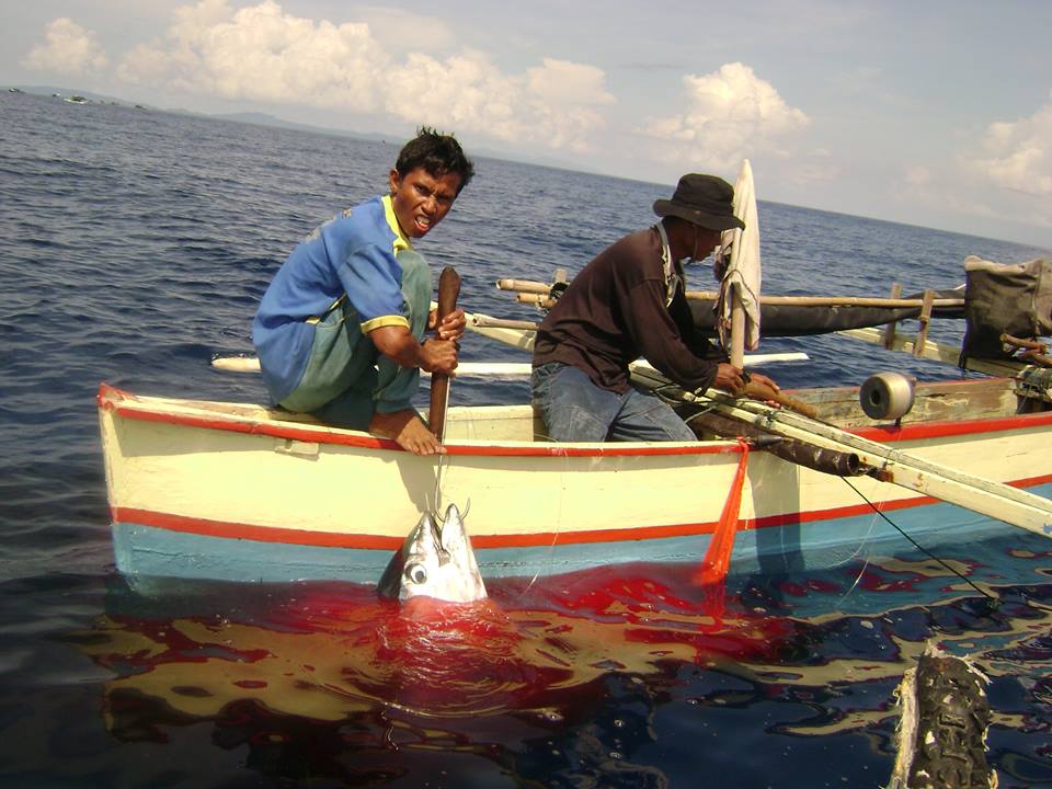 NAUTIK KAPAL PERIKANAN: Nelayan tradisional dengan sumber daya ikan ...