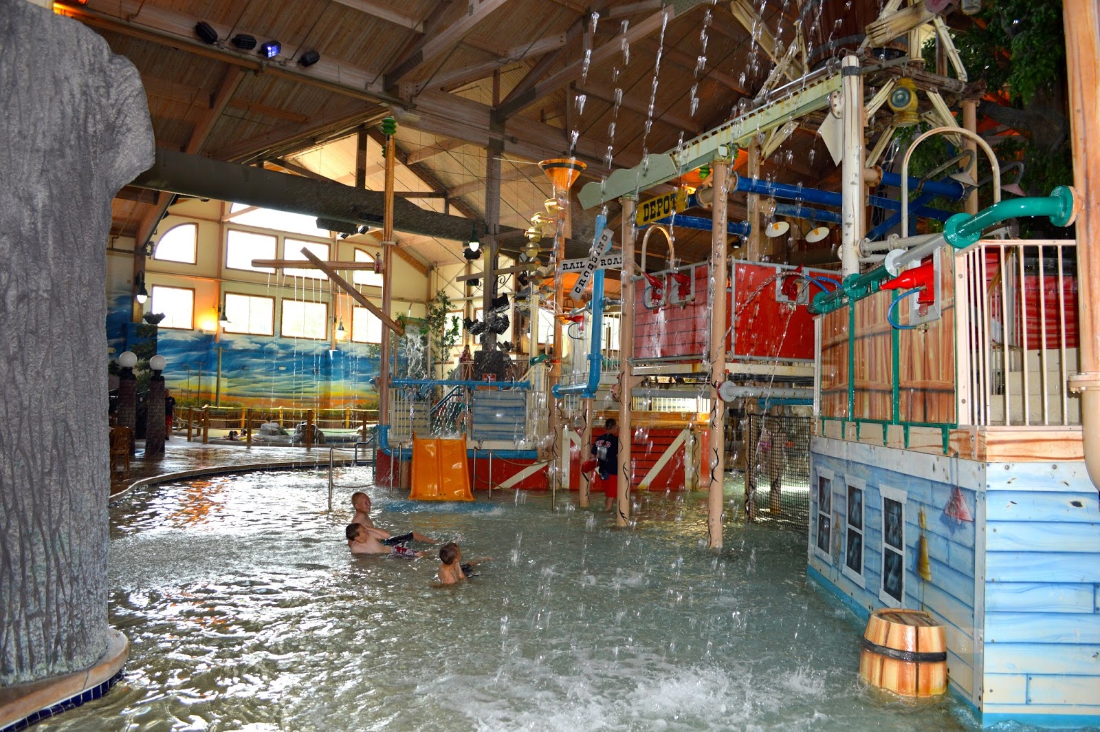 Wisconsin For Kids: Country Springs Hotel & Water Park