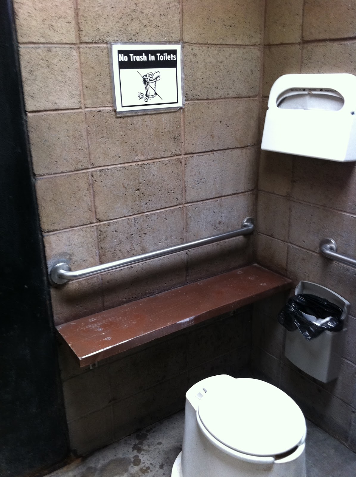 Urinals of the World: May 2012