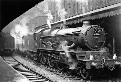 Sobre Filatelia y Ferrocarriles: El “Cheltenham Flyer" (Inglaterra, 1985)