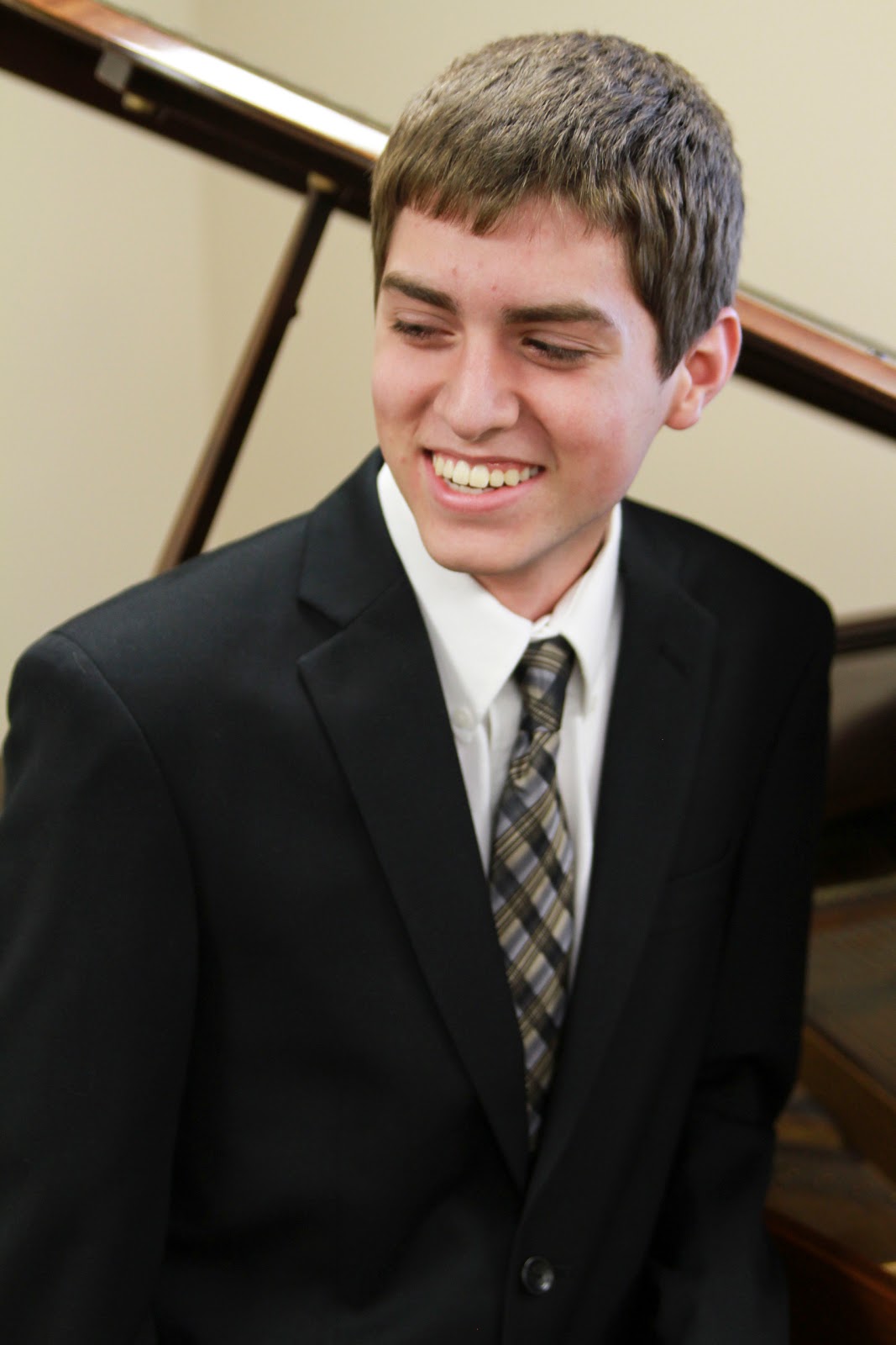 Lindsey Swedzinski Photography: Senior Photo Session::: Joshua Shearer