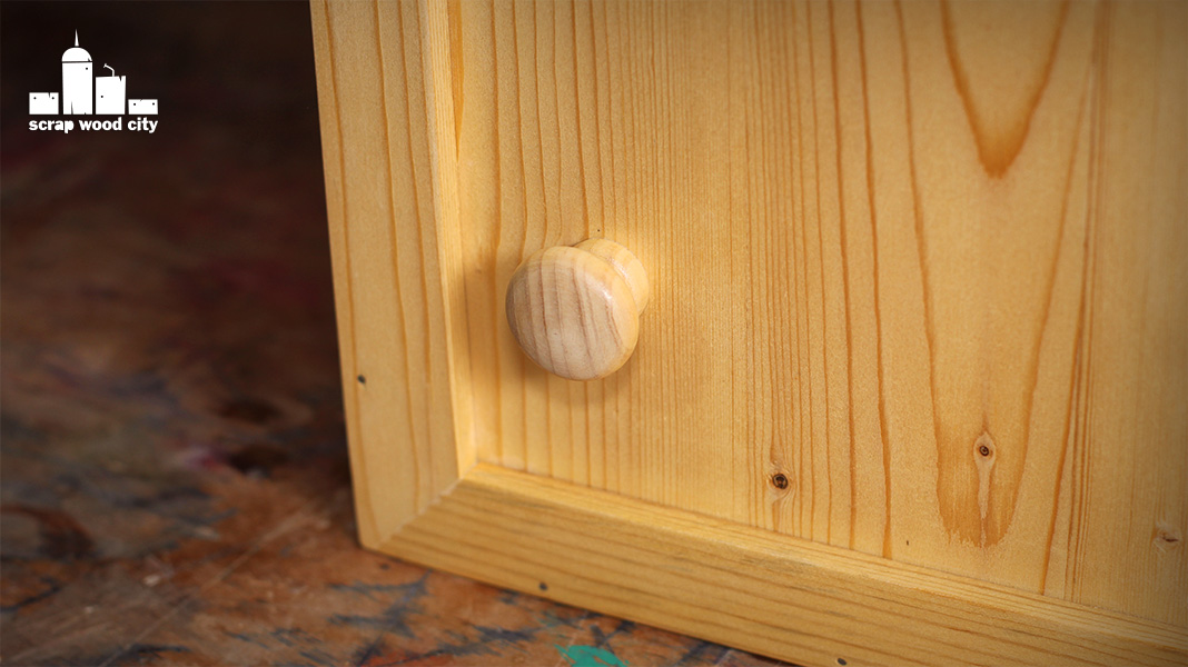 scrap wood city: How to make a wooden first aid cabinet - DIY