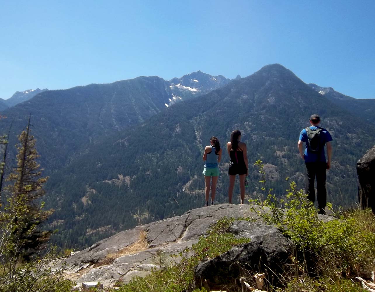 Stehekin Heritage: Take a Stroll on the Rainbow Loop Trail
