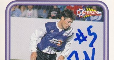 Daily Autograph: Bob Lilley