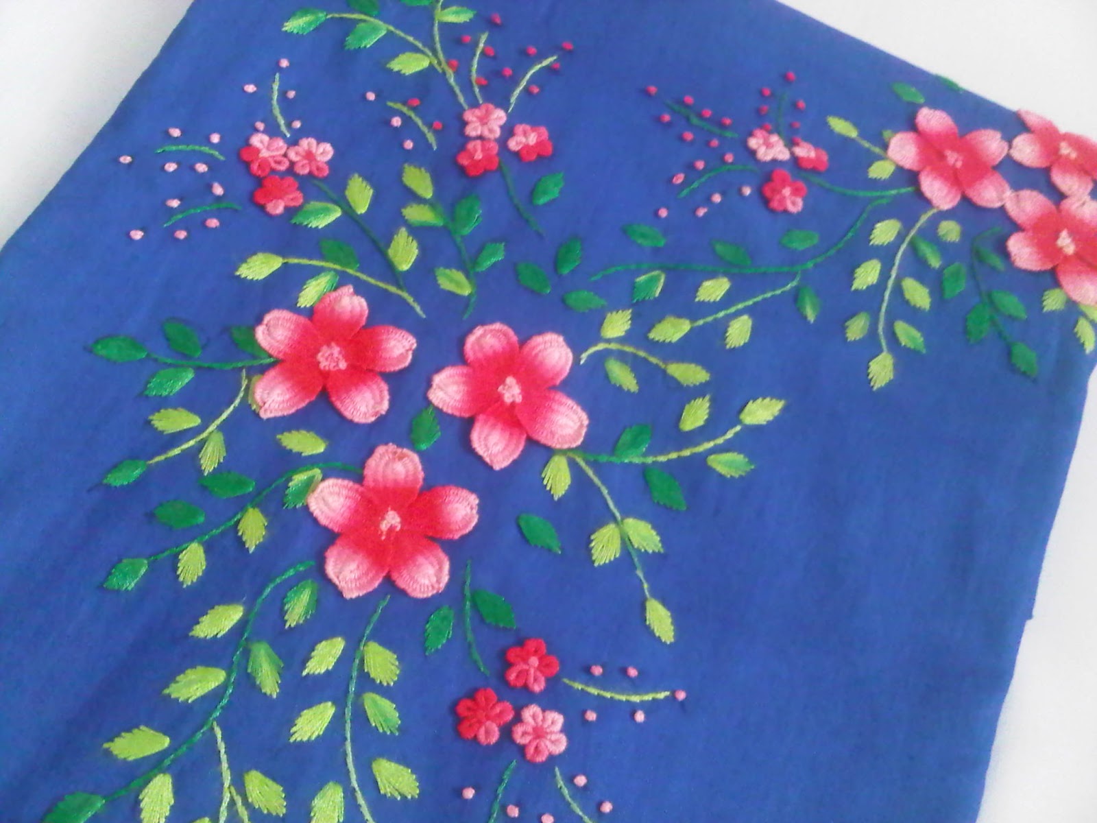 Eksklusif Kain Sulam Bunga Timbul West Sumatera: Kain Sulam Bunga ...