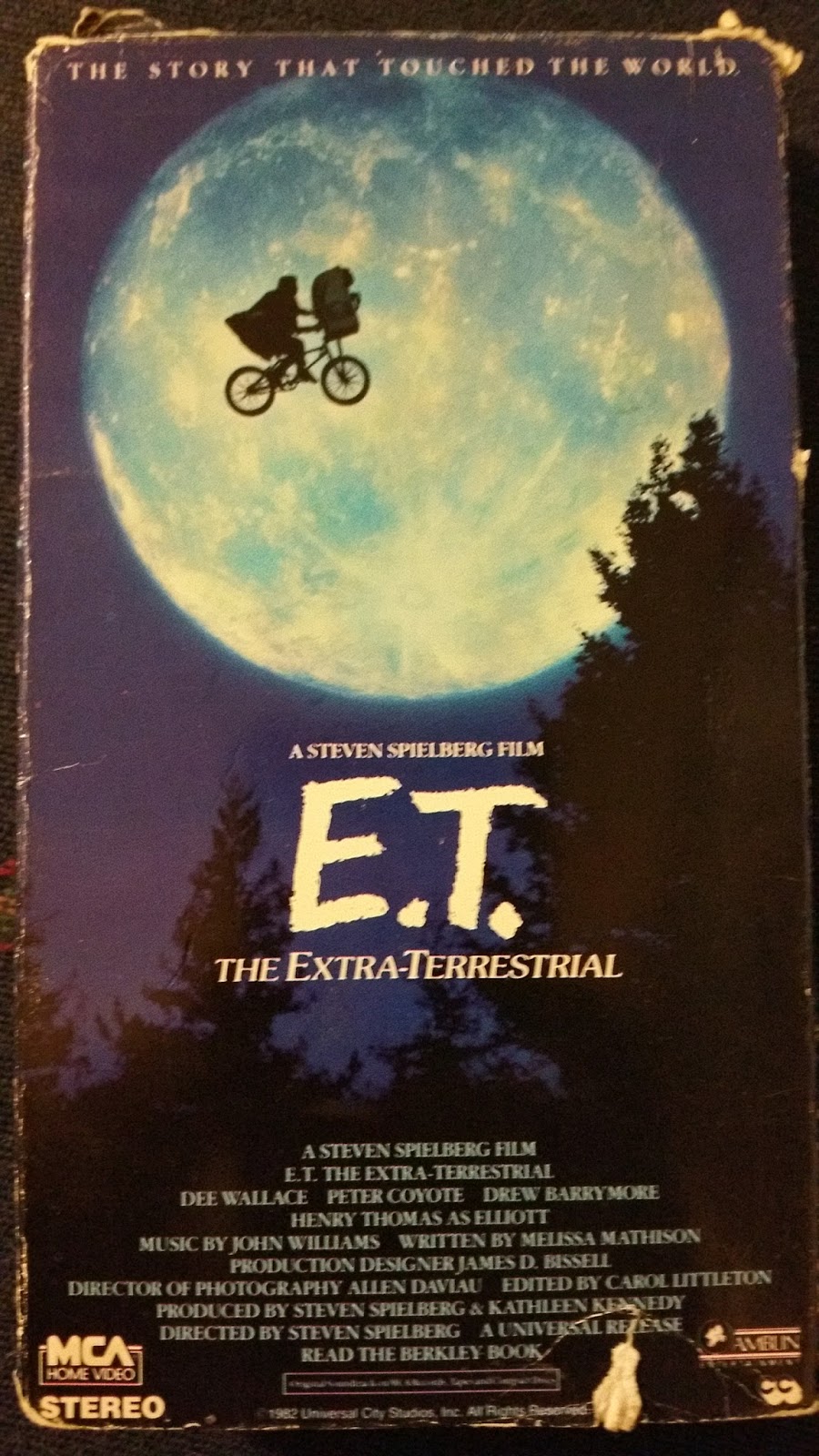 Neon Arcade: 5 AWESOME VHS BOX COVERS