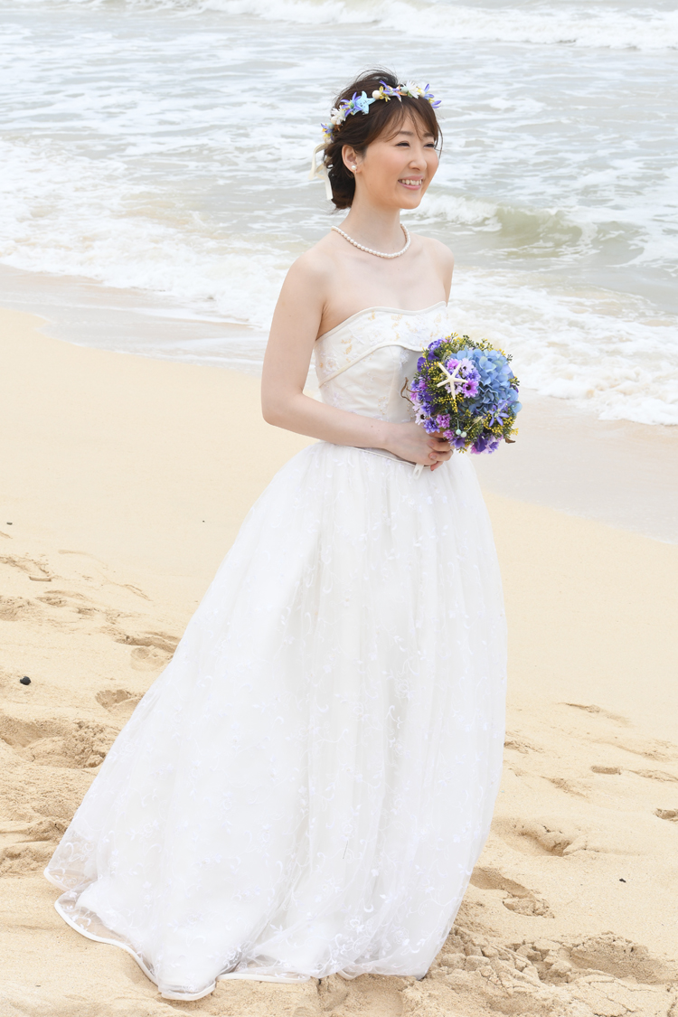 Brides of Hawaii: Kaori in Waimanalo