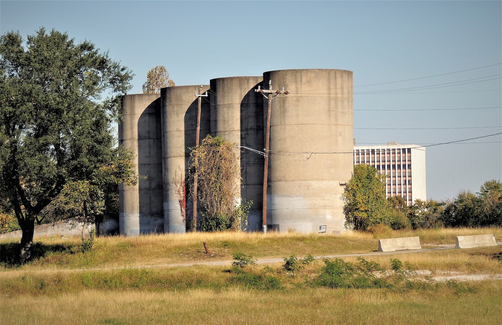 Houston in Pics: The Old East End Grain Silos