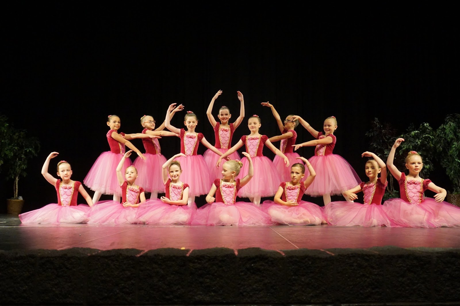 En Pointe School of Ballet: Performance Gallery