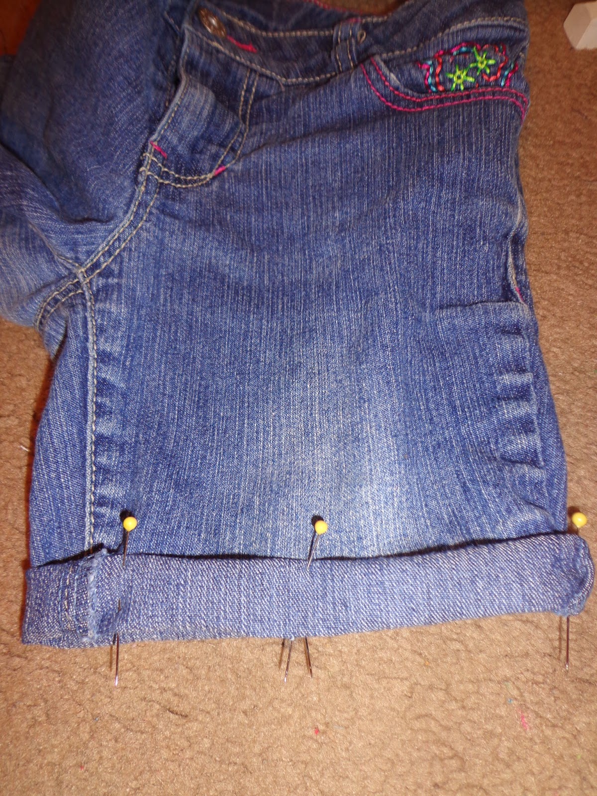 So-So Sewer: DIY Summer Shorts Refashion Tutorial ~ 3 Different Hem ...