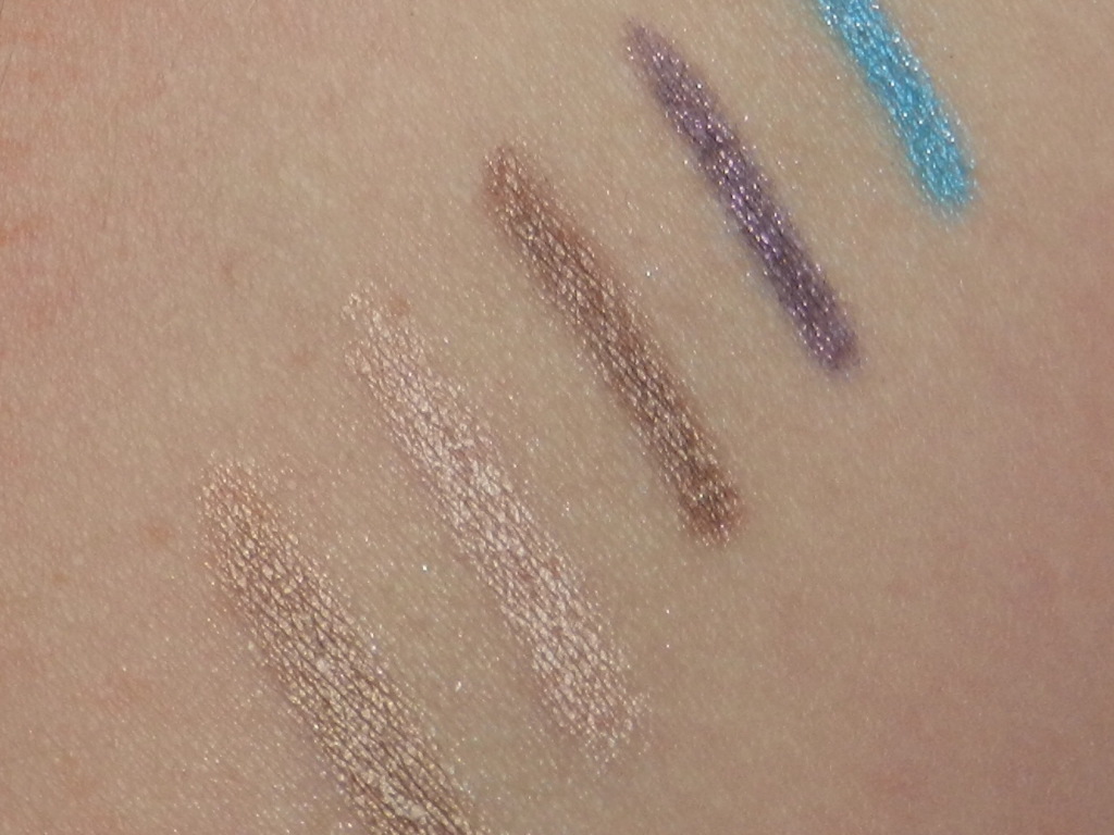 Beautiful Confession: Urban Decay 24/7 Shadow Sticks