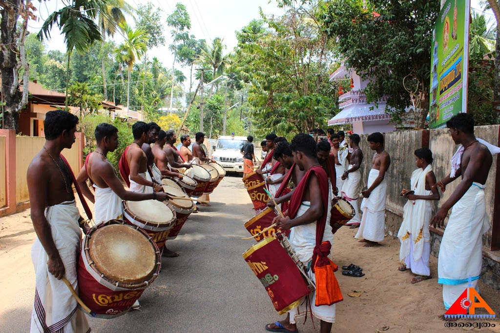 Adwaitham Yuvajana Samithi: ശിങ്കാരി മേളം (SINGARI MELAM)...