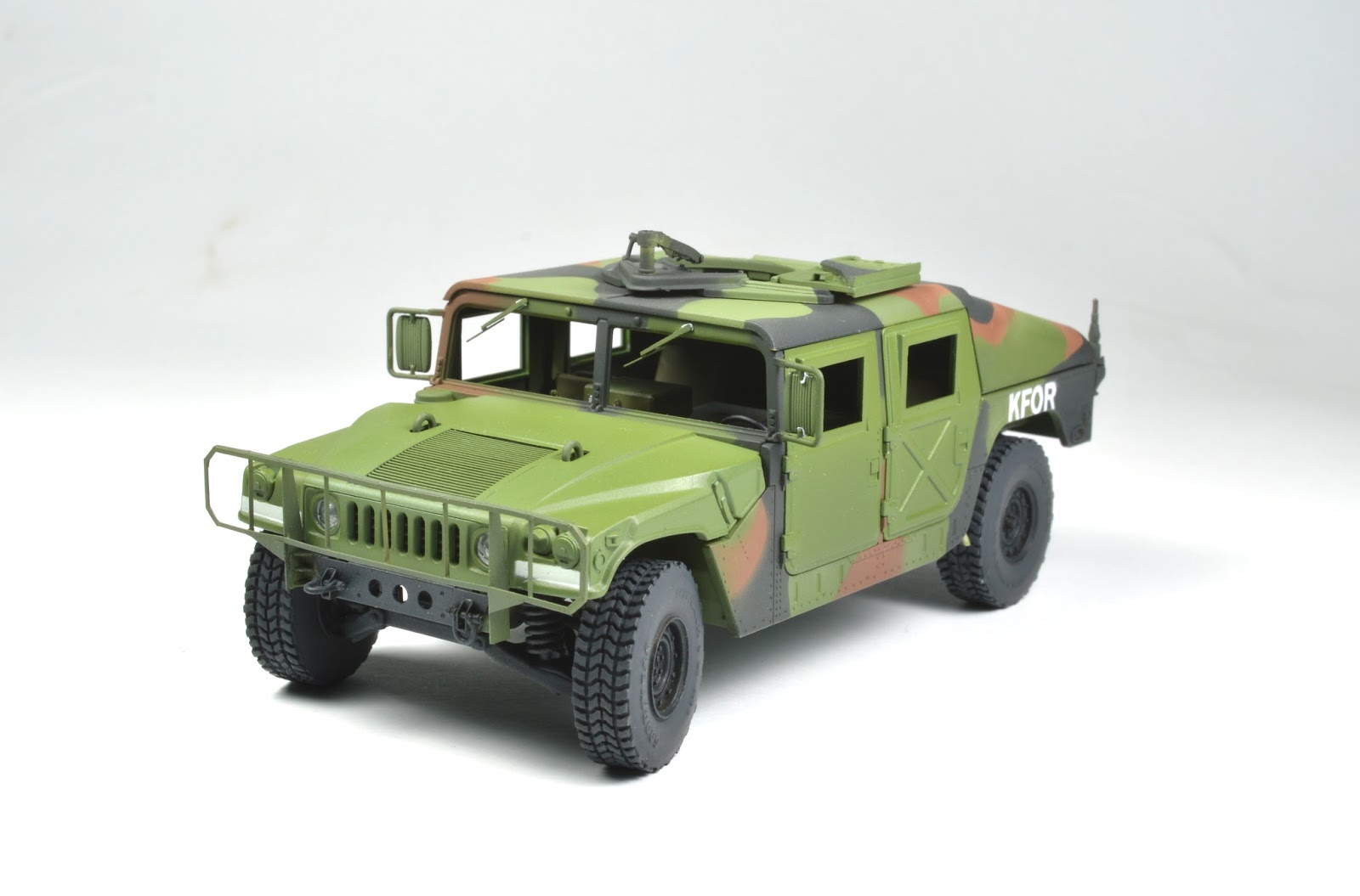 Scale modeling addict: Humvee 1/48 ... a little bit more...