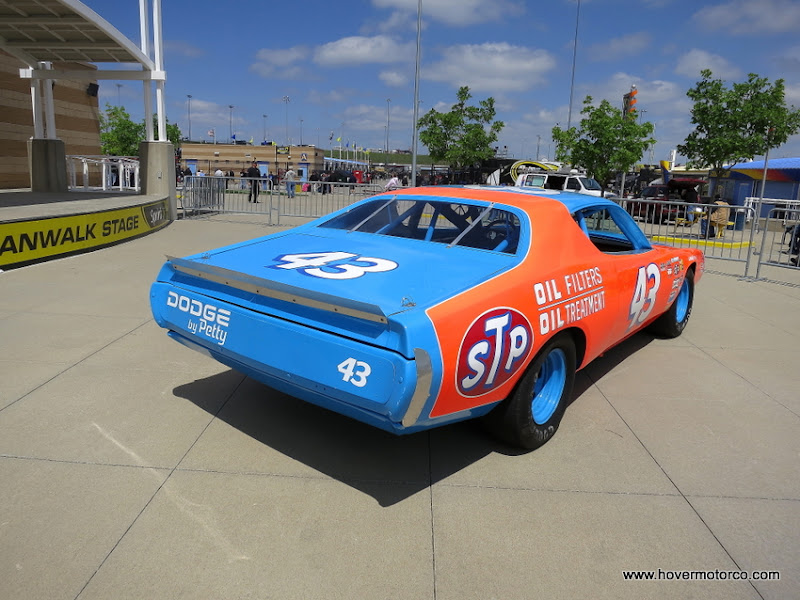 HOVER MOTOR COMPANY: Hamlin wins the STP 400 at Kansas Speedway