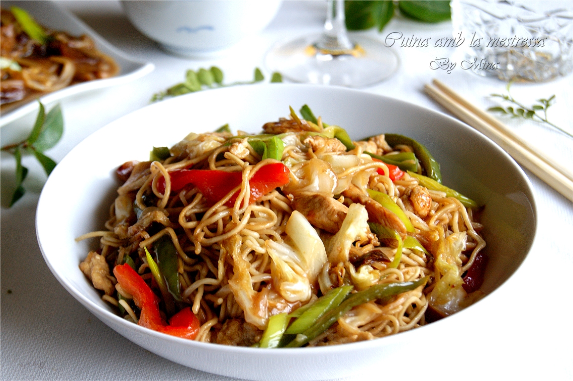 Cocina con Mina: Chow Mein de pollo