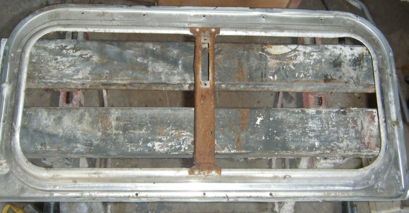 Vintage Scotty Travel Trailer: Skin, windows, etc.