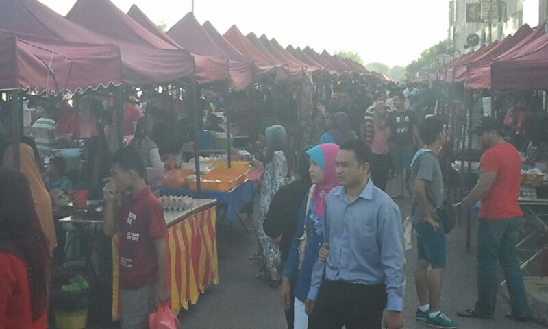 BAZAR MALAM REKO SENTRAL