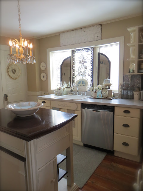 Petite Michelle Louise: Kitchen Makeover