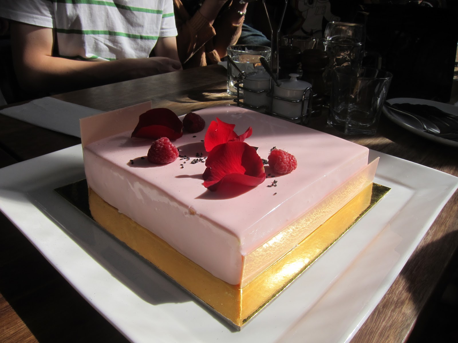 panda & cakes: adriano zumbo's rose V8