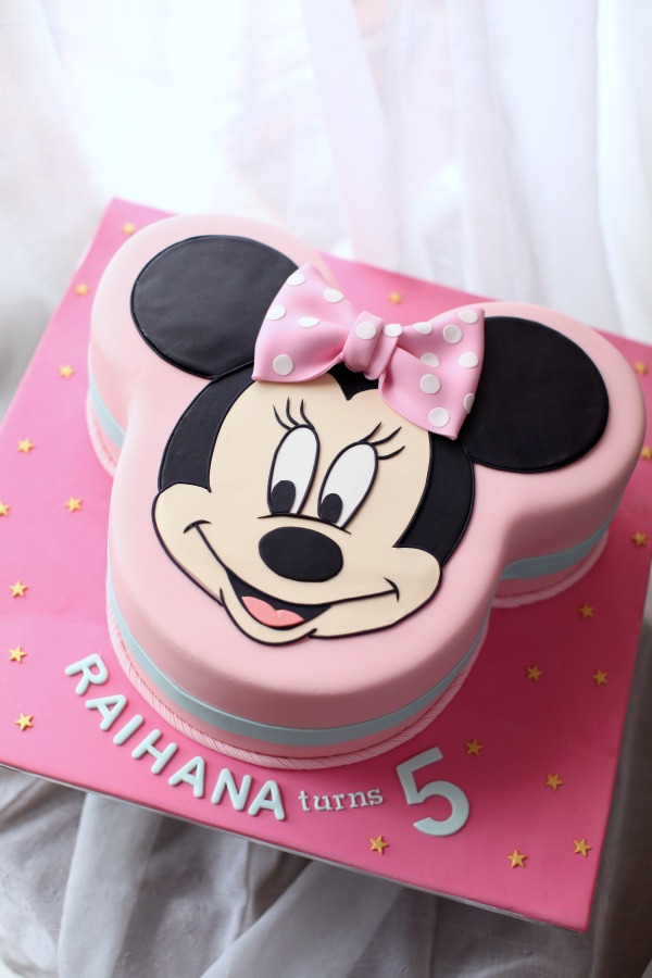 Minni Mouse Face Cake - masam manis