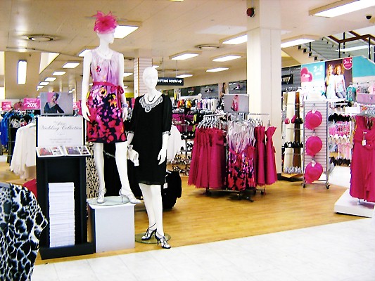 Visual Merchandising 101: BHS Fashion