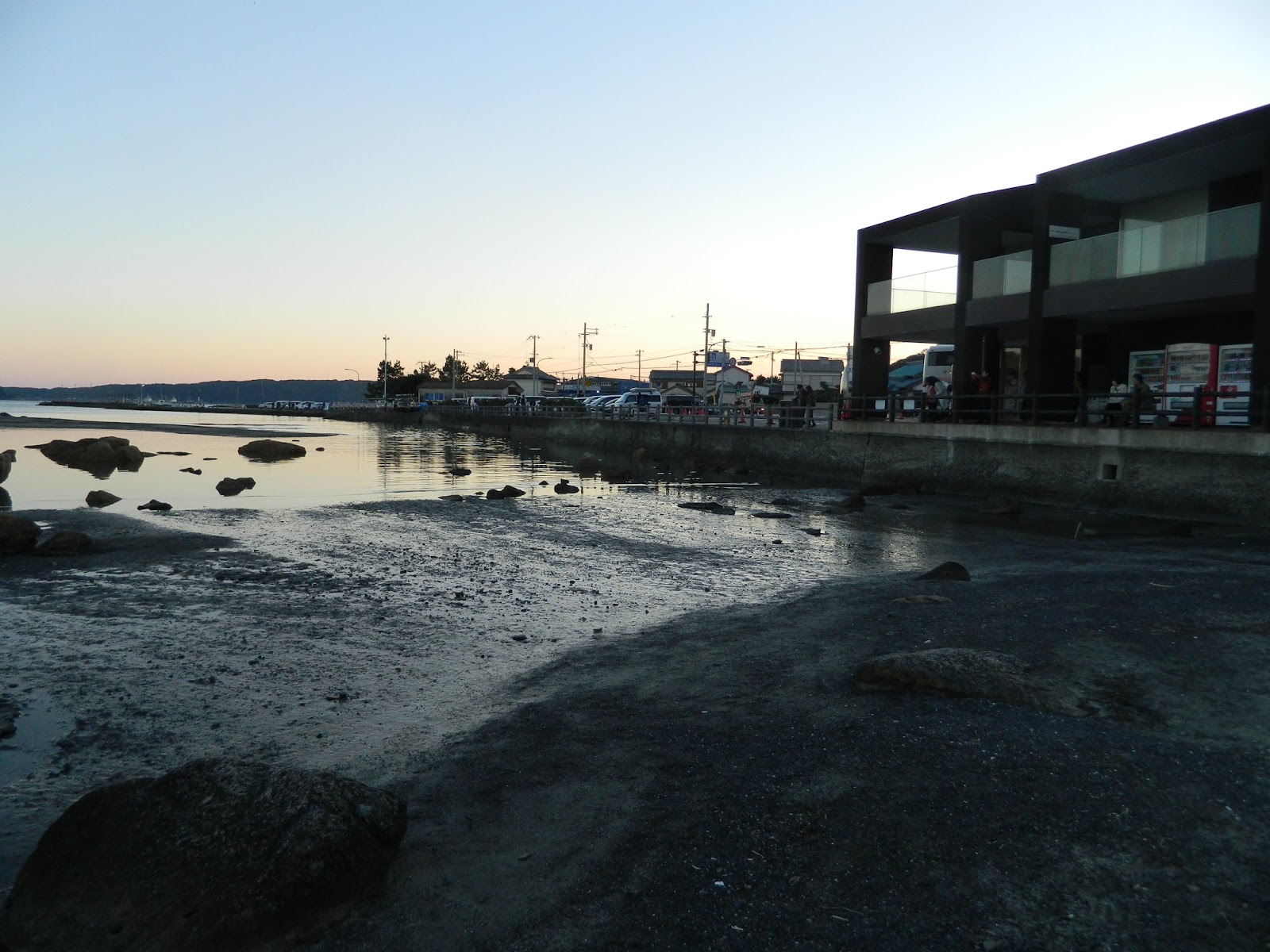 Nihon Fan: Hashigui-iwa Rocks - Part of Yoshino-Kumano National Park