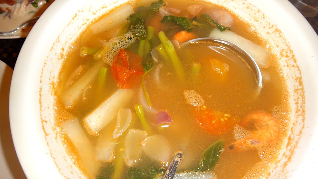 HAPPY TRAVELS: DUMAGUETE FOOD TRIP