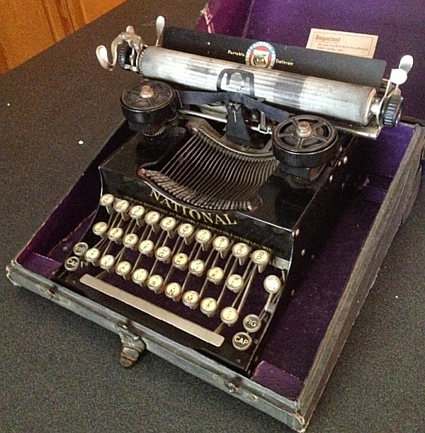 Davis Typewriter Works: National Combination Typewriter: The National No. 5